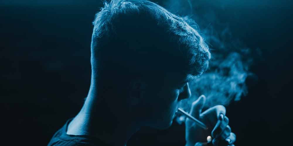 Rauchen bei Kindern und Teenagern: Was tun? | GoStudent