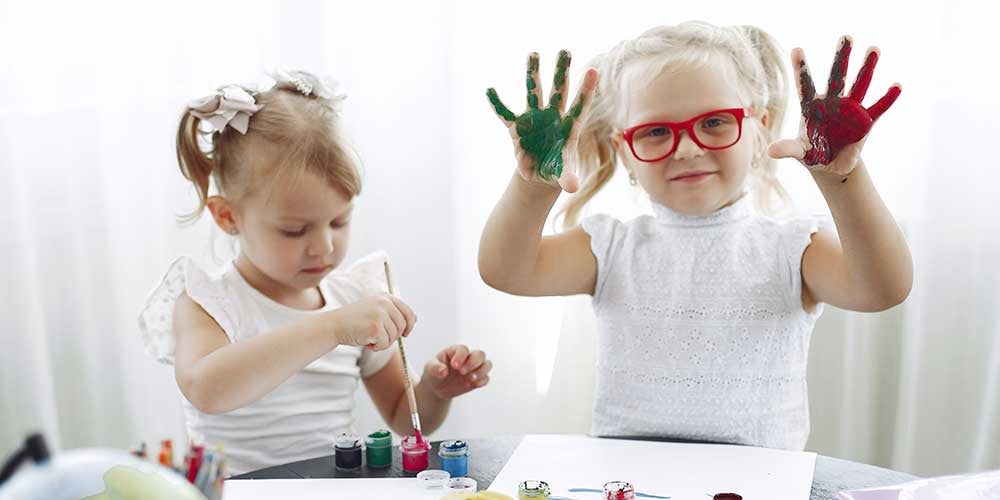 Art and Play? Learn what are experts say! | GoStudent | GoStudent