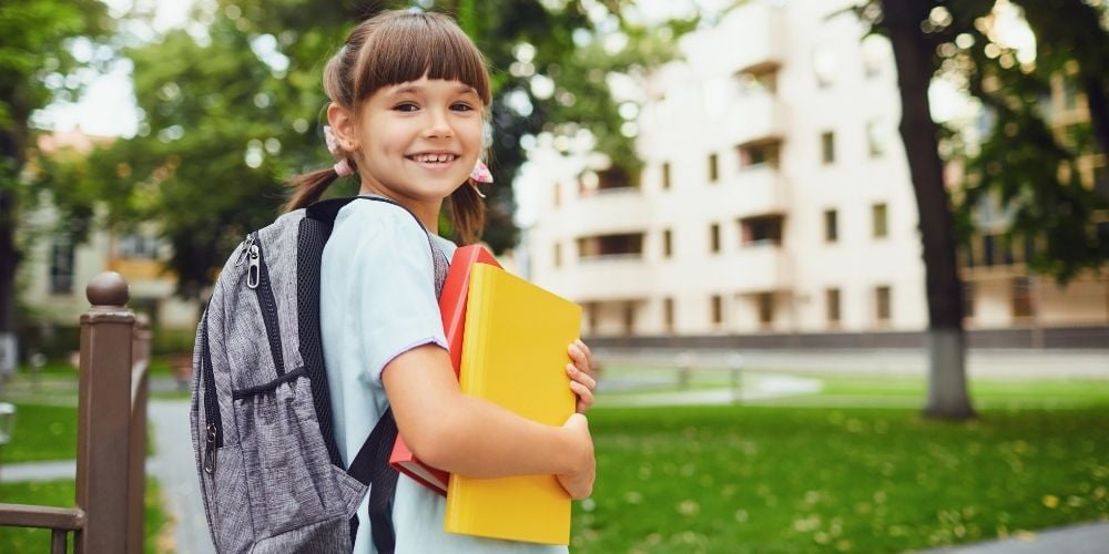 Help Your Kids Pack Their School Bags: Top Tips and PDF Checklist ...