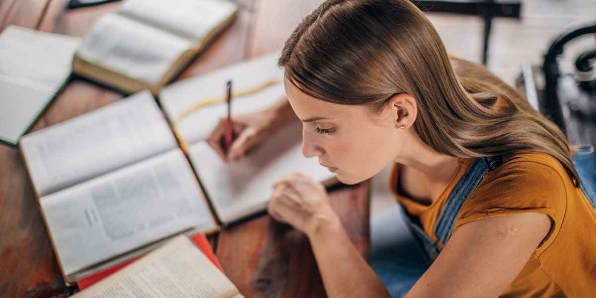 How to Write the Perfect Essay: A Step-By-Step Guide for Students ...