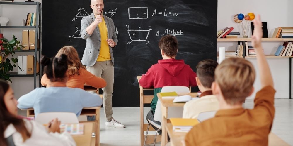 Les formes géométriques 2D et 3D à connaître (PDF) | GoStudent
